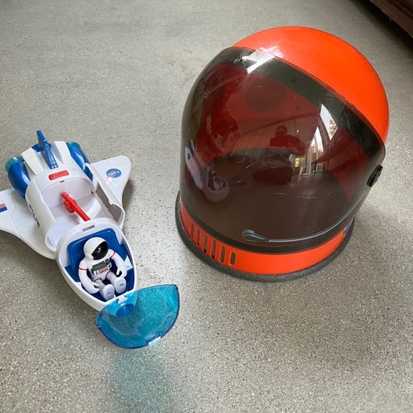 Toys | Nasa Toddler Astronaut Helmet And Play Space Shuttle | Poshmark